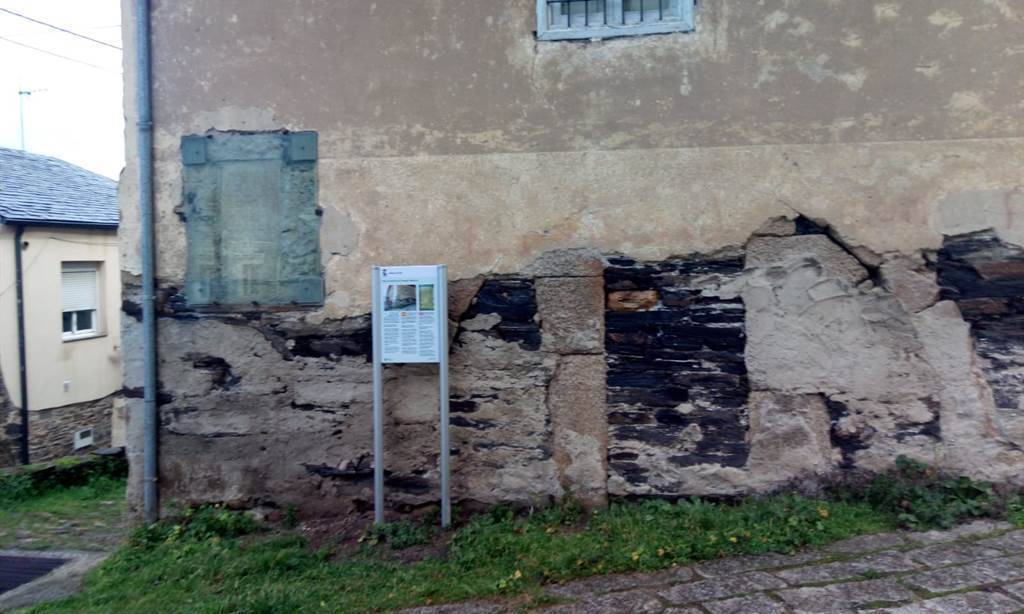 Una lápida romana, la «embajadora» de A Rúa